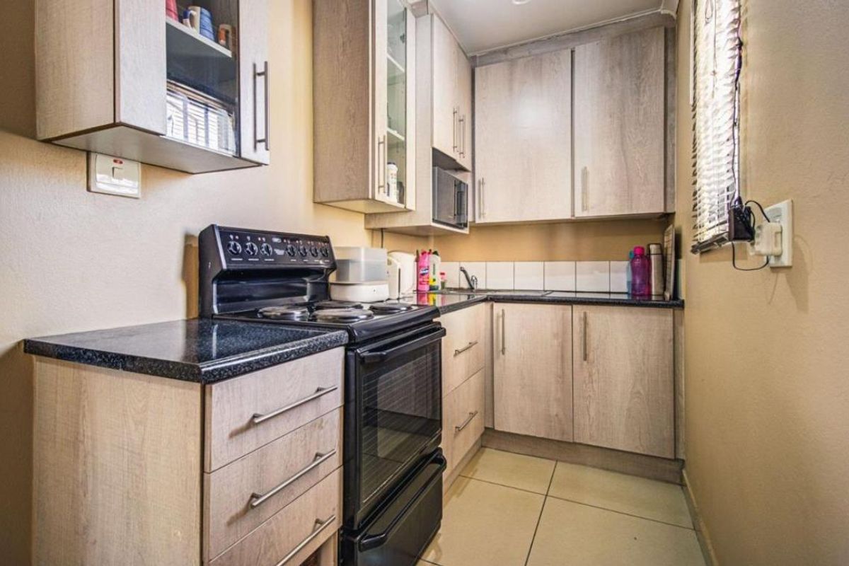 3 Bed House For Sale in Windmill Park | MyProperty Africa