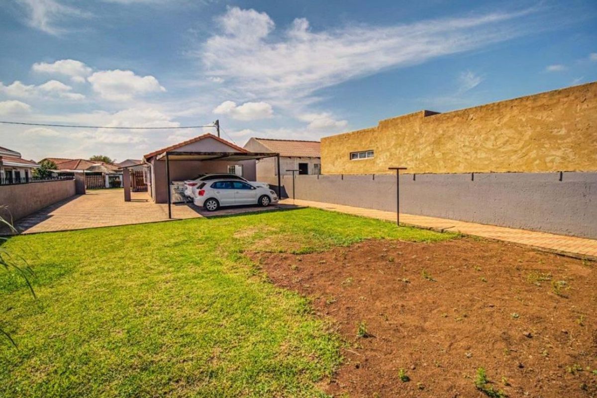 3 Bed House For Sale in Windmill Park | MyProperty Africa