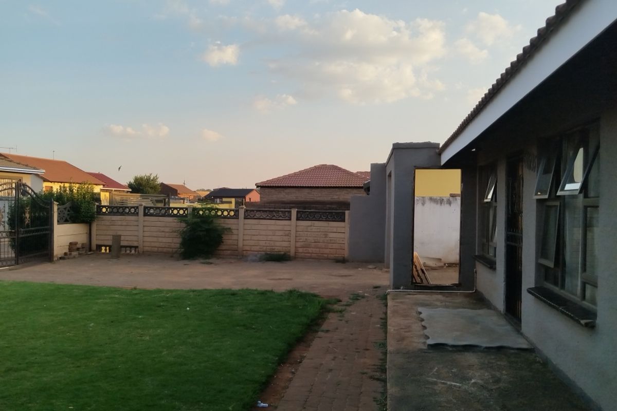 3 Bed House For Sale in Sebokeng Zone 17 | MyProperty Africa